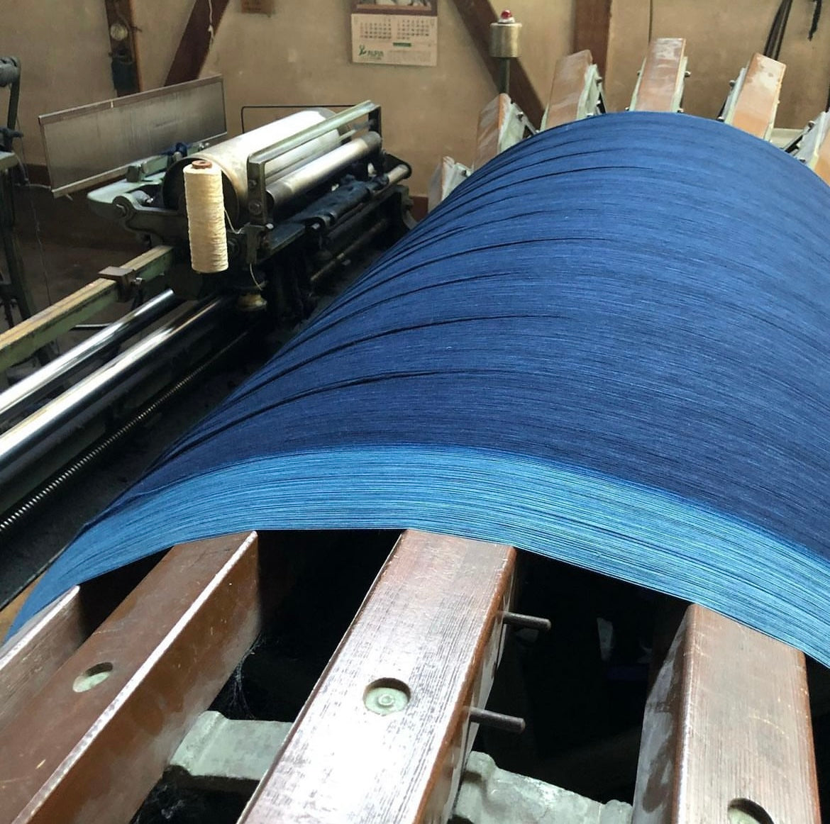 The process of the warping in a factory with a 100-year history – BANSYO
